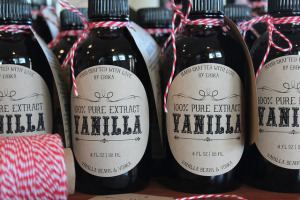 FREE Homemade Vanilla Labels Printable, Tags & Recipe!